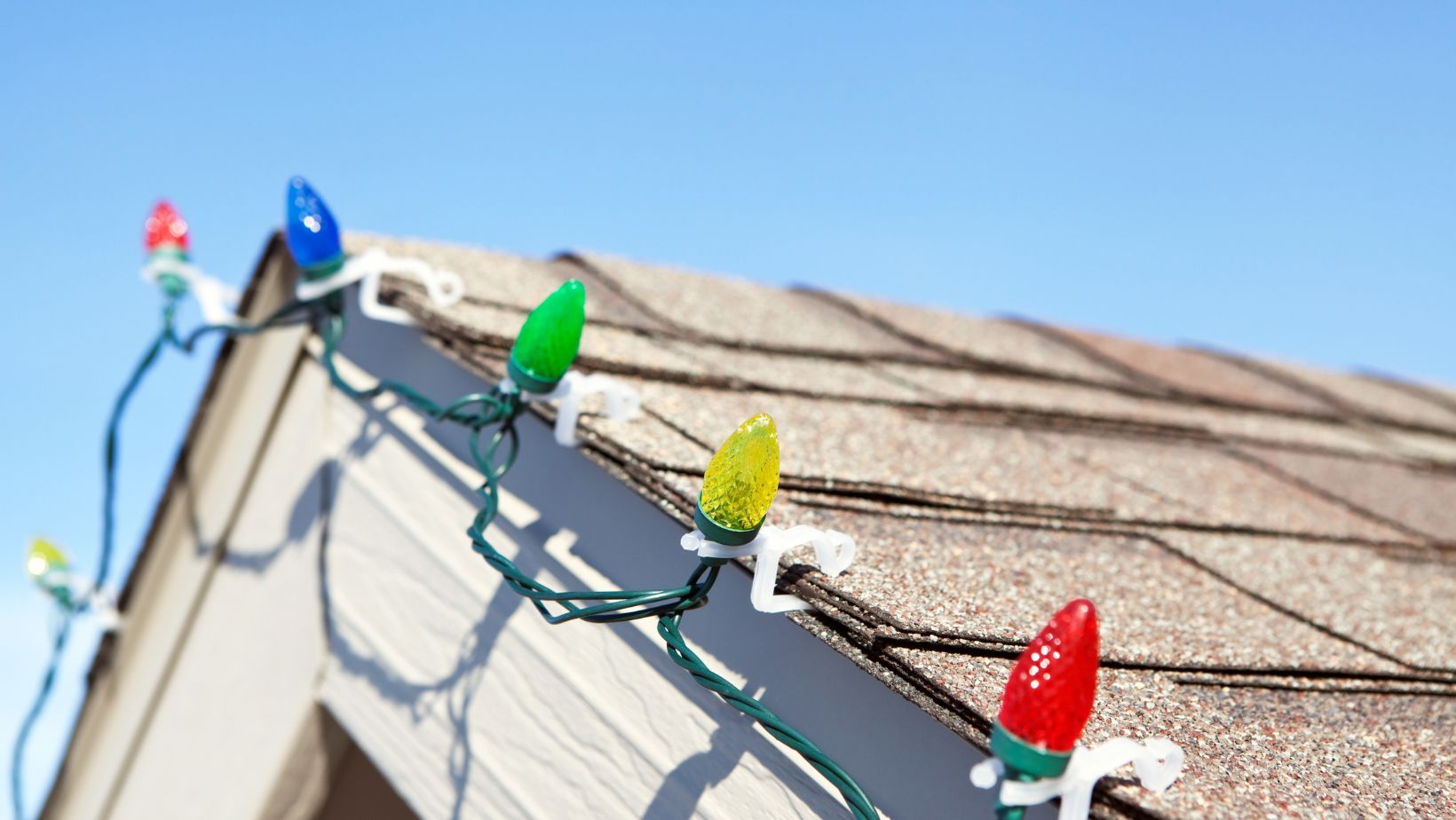 What's the Safest Way to Install Christmas Lights on Your Roof ...